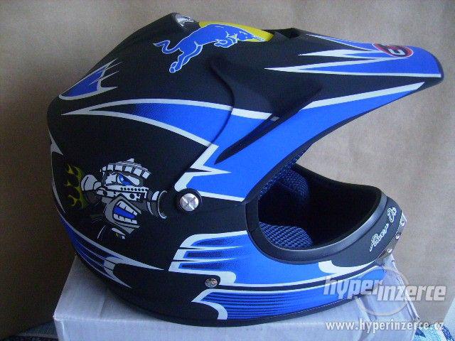 Moto helma přilba RED BULL, nové a zabalené - bazar - Hyperinzerce.cz